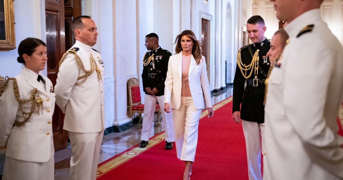 Melania Trump non stop radi - ali nitko ne zna što!? | Express